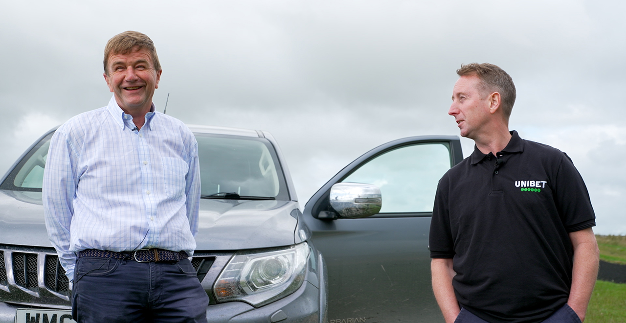 WATCH: Martin Dwyer interviews Willie Muir about Pyledriver - Unibet ...